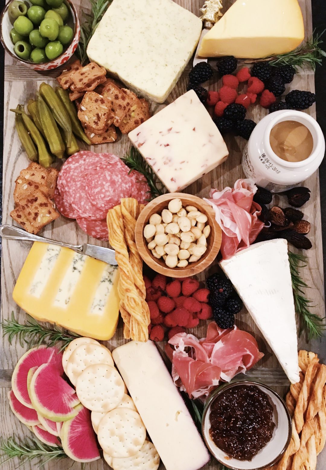 10 Elements for the Ultimate Cheese Board - The Style Hostess